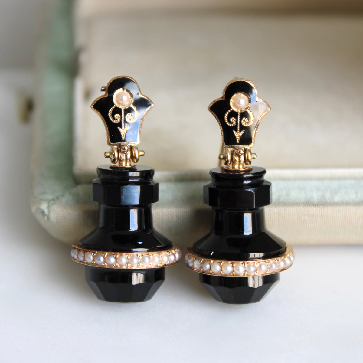 Victorian Carved Jet & Pearl Drop Earrings in 14k – The Eden Collective